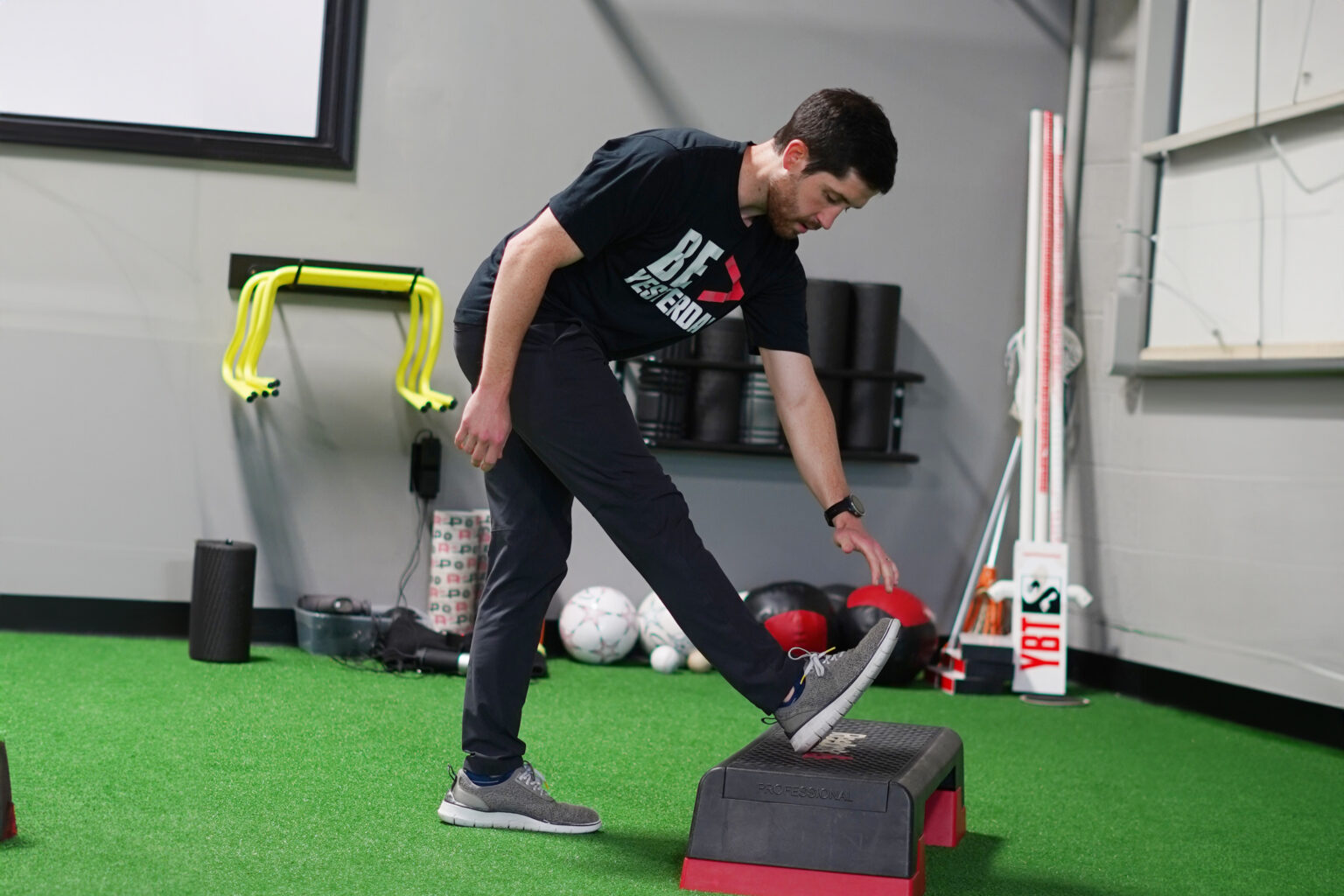 5 Essential Stretches for Runners - Rehab2Perform